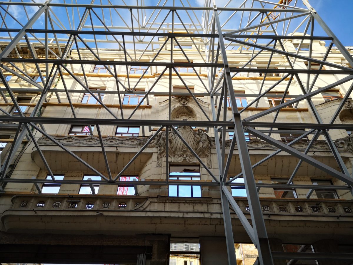 MAHART Ház homlokzat megtámasztás, Budapest - CEOS - Innovatív ...